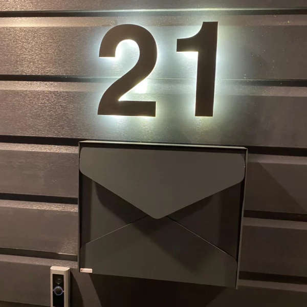 Wall mounted secured external letterbox - Gavia