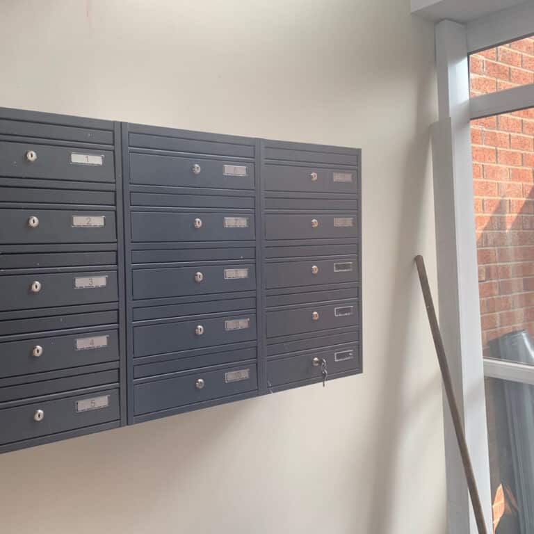 Post Box for Flats Wall Mounted Locking Galvanised Steel - Urban Easy ...