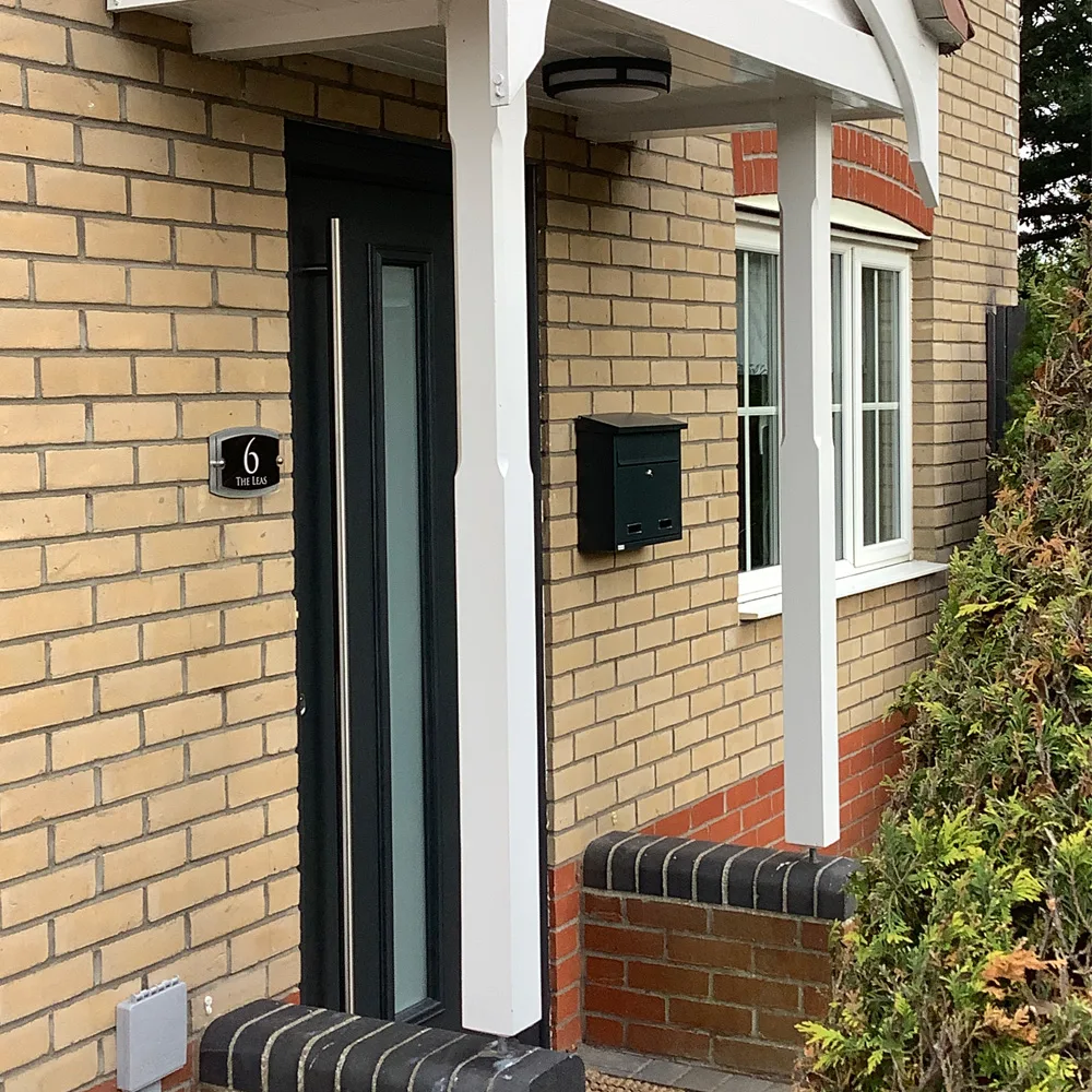 Wall Mounted Outdoor Lockable Post Box - SD5 Large