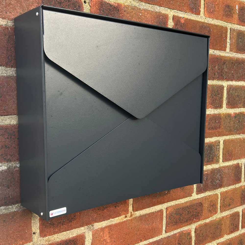 Wall mounted secured external letterbox - Gavia