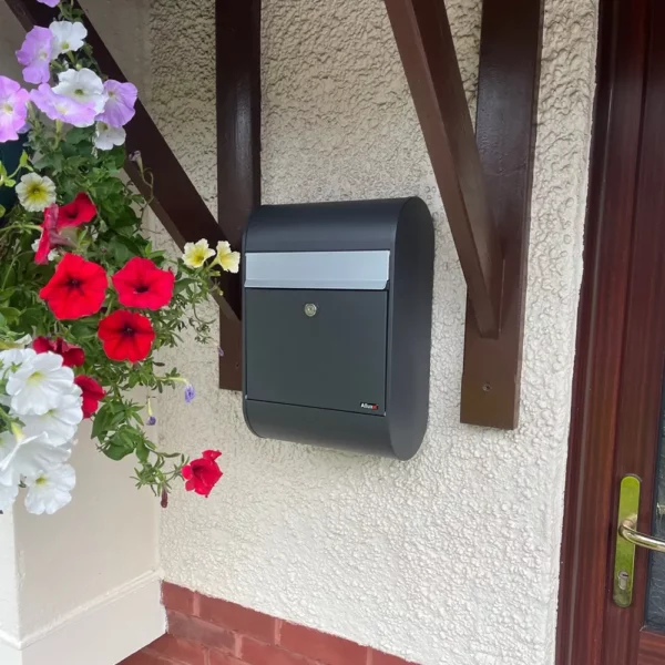 Wall Mounted Outdoor Letterbox Lockable - Allux 5000